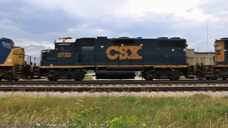 CSX 2733